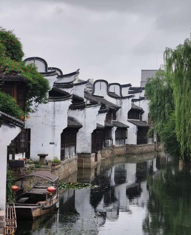 Hangzhou to Jiaxing: South Lake, Local Snack & Heritage Walk - What to Expect on This Day Trip