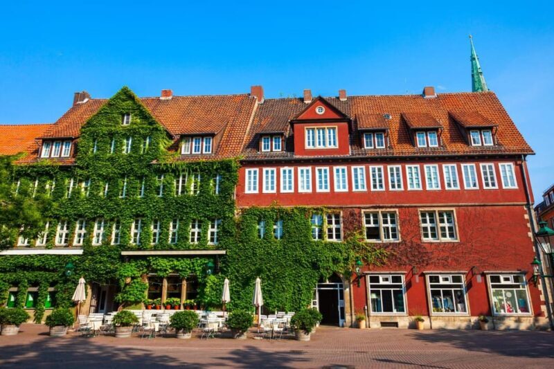 Hannover: Express Walk with a Local in 60 minutes - An Up-Close Look at the Experience