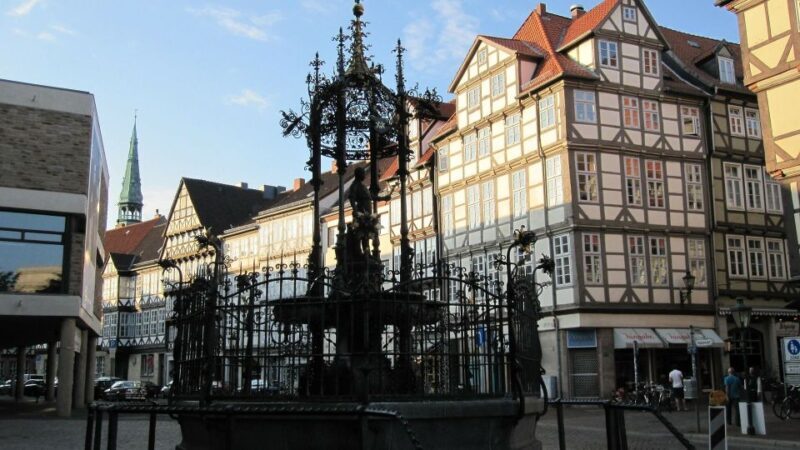 Hannover: Private Guided Walking Tour - An Authentic Introduction to Hannover
