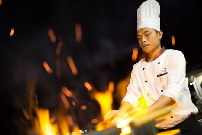 Hanoi: 2-Day Cruise Journey in Tranquil Beauty of Bai Tu Long Bay - Arriving in Hanoi and Preparing for the Voyage