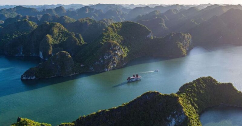 Hanoi: 2-Day Luxury Halong Bay and Lan Ha Bay Cruise - Itinerary Breakdown: What to Expect