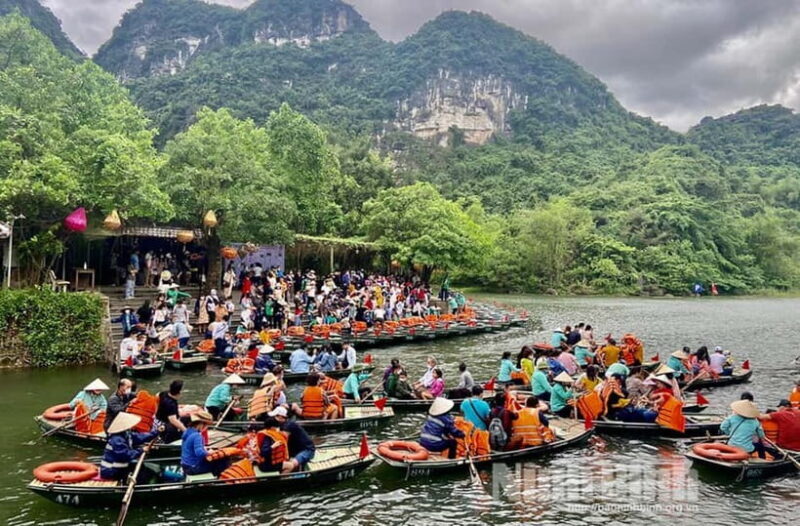 Hanoi: 2-Day Ninh Binh Tour with Homestay & Bus to Phong Nha - Key Points
