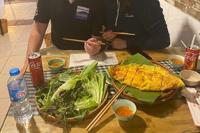 Hanoi: 7 Tasting Street Food Walking Tour and Train Street - What to Expect from This Hanoi Food Tour