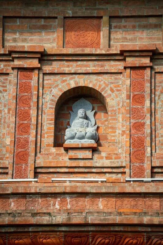 Hanoi: Bai Dinh Pagoda & Toy Village or Hat, Incense Village - The Half-Day Experience: A Taste of Tradition