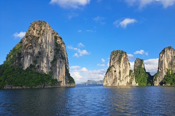 Hanoi - Bai Tu Long Bay: Explore a Hidden Paradise on Day Cruise - An In-Depth Look at the Experience