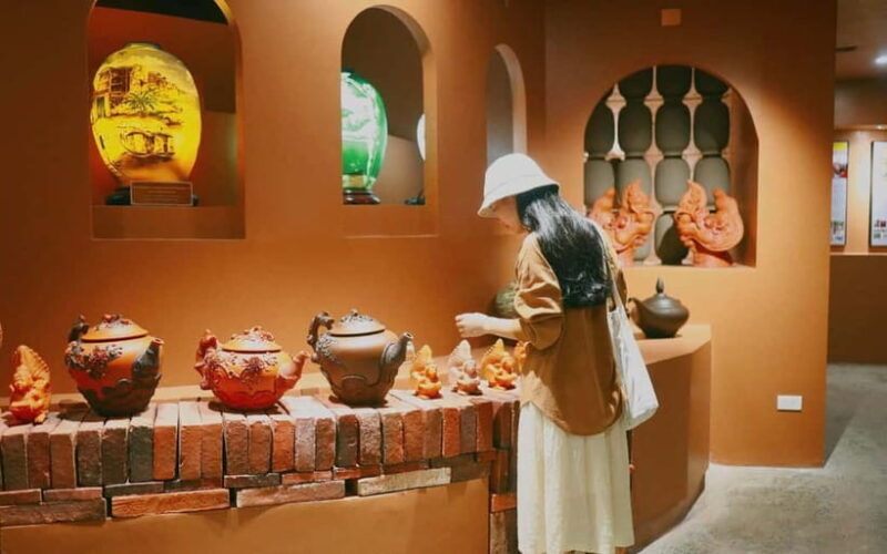 Hanoi: Bat Trang Village and Pottery Making Tour with Lunch - Introduction