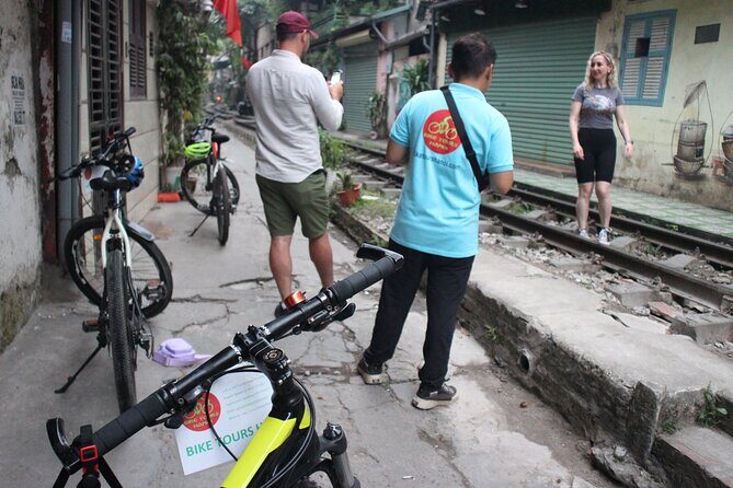 Hanoi Bicycle Tours: Hanoi Cycling Tours Full Day - Reunification Train Track and a Special Coffee Break