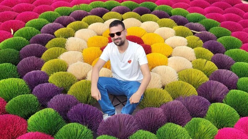 Hanoi: Bird Park & Weaving Village or Hat & Incense Village - Engaging with Local Artisans in Phú Túc Village