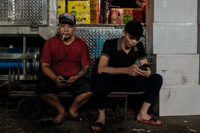 Hanoi by Night Photo Tour - Concluding at the tea shop: Review and reflection