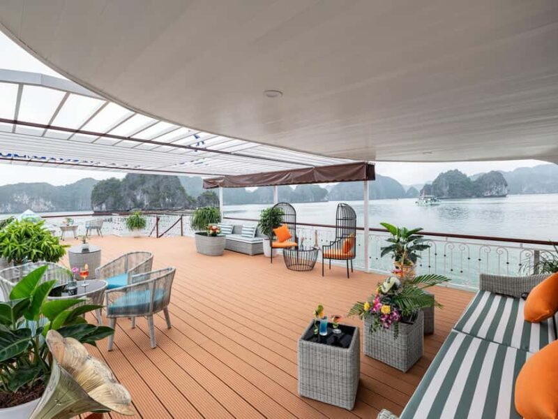 Hanoi/Cat Ba: Lan Ha Bay Day Cruise with Dark & Bright Caves - Who Will Love This Tour?