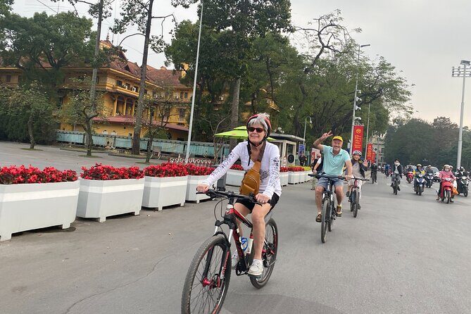 Hanoi City Bike Tour through Banana Island & Food Tasting - Authentic Experiences & Real Traveler Feedback