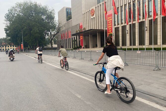 Hanoi City Bike Tour through Banana Island & Food Tasting - Who Should Consider This Tour?