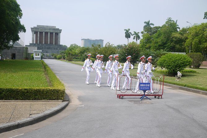 Hanoi city full-Day tour with Vietnamese Lunch - Discovering Hanoi’s Iconic Landmarks with Ease