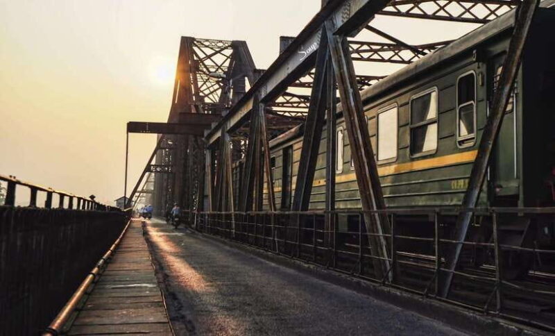 HANOI CITY: MOTORBIKE TO OLD QUARTER & HO CHI MINH TOMB - Authenticity & Local Flavor