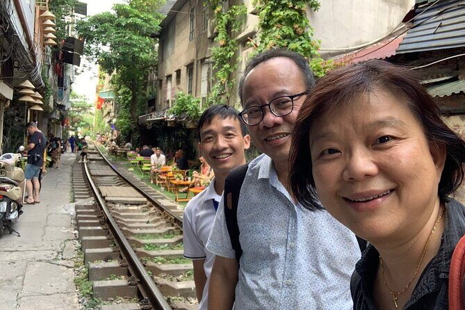 Hanoi City Walking Tour with Local Guide and Train Street - Hanoi Train Street: the Thrill and Charm of Everyday Life