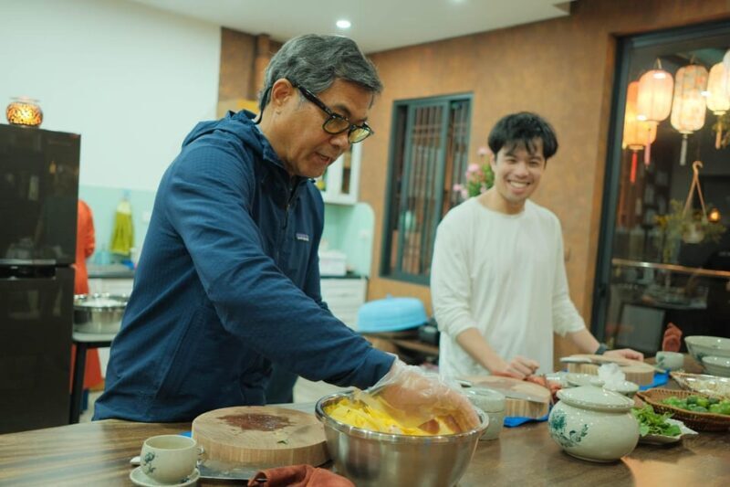 Hanoi Cooking Class: Market Tour, Free Recipe & Beverages - Key Points