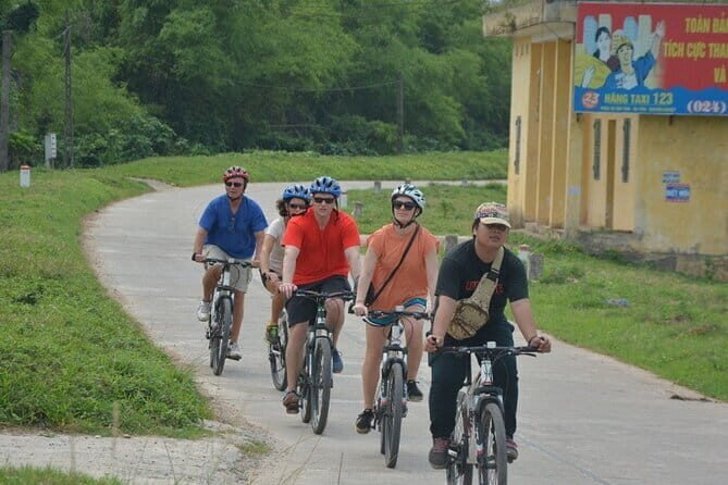 Hanoi Countryside By Bike & Local House and Food Tasting - Discovering Hanoi from a Different Perspective