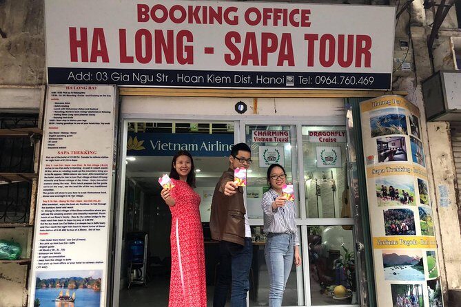 Hanoi Cyclo City Tour Including Water Puppet Show - Visiting the Landmarks & Local Streets