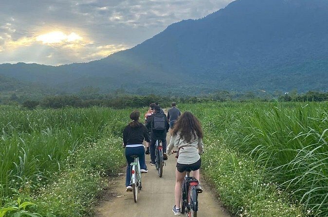 Hanoi Day-In-The-Life & Farm-to-Table Cooking Class  6 Hours - Final Thoughts: Is This Tour Worth Your Time?