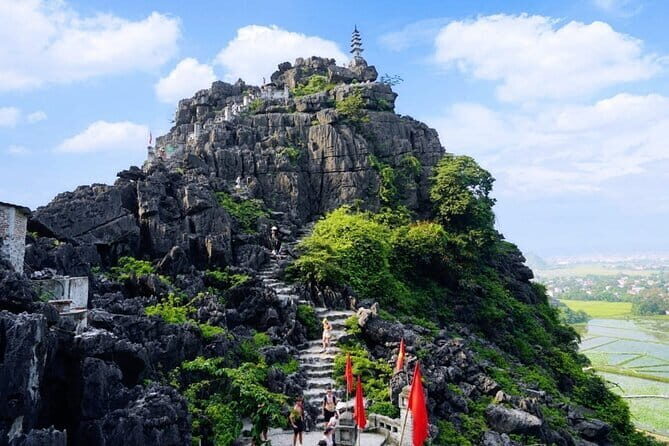 Hanoi: Deluxe Tour Discover Hoa Lu, Trang An Grottoes, Mua Caves - Exploring the Heritage of Hoa Lu — The First Vietnamese Capital