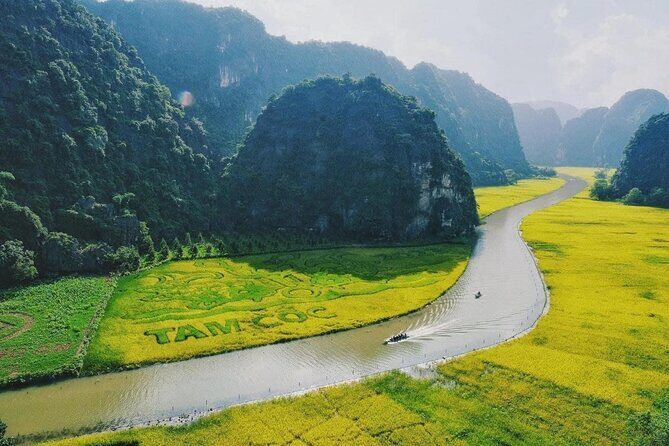 Hanoi: Deluxe Tour to Hoa Lu Ancient Capital, Tam Coc Boat Trip - Key Points