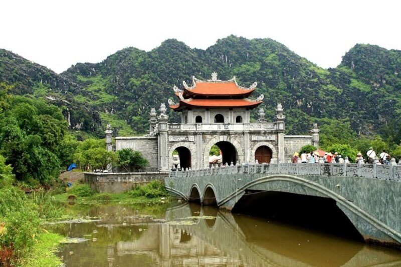 Hanoi: Full-Day Mua Cave, Hoa Lu and Tam Coc Tour - Frequently Asked Questions