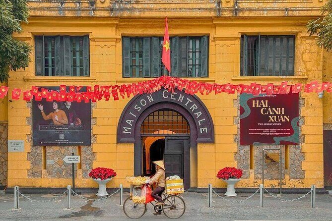 Hanoi Fullday City tour with Buffet Lunch in Limousine transfer - The Cultural and Historical Highlights