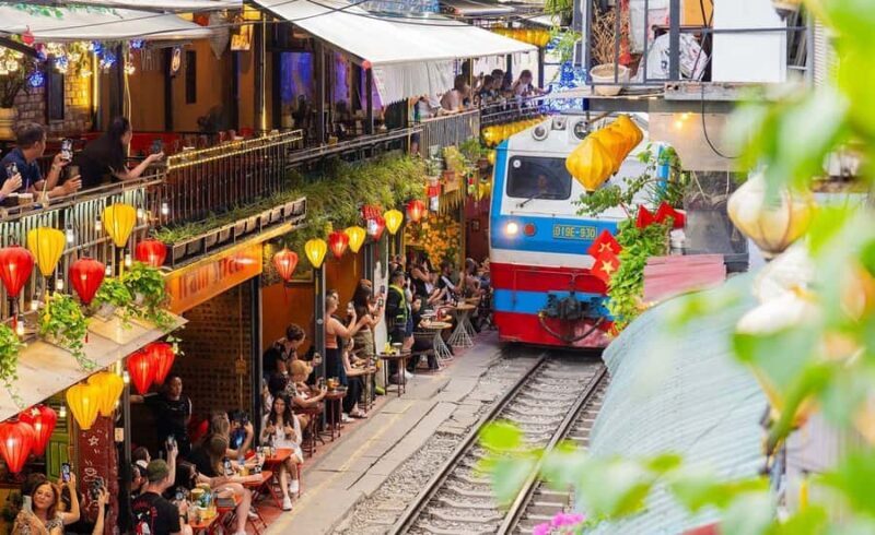 Hanoi: Guided Food Tour with Train Street Visit - An In-Depth Look at the Hanoi Food Tour with Train Street Visit