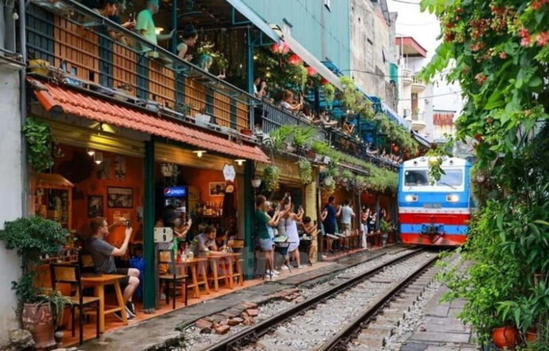 Hanoi: Guided Street Food Tour with Tastings - Key Points