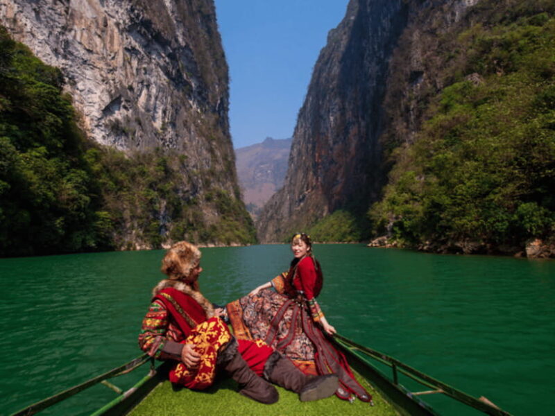 HANOI: HA GIANG LOOP TOUR 3 DAYS 2 NIGHTS EASY RIDER - Key Points