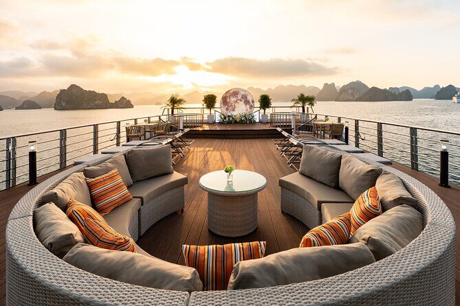 Hanoi: Ha Long Bay Luxury Cruise with Buffet Lunch & Limousine - What the Tour Offers and How It Works