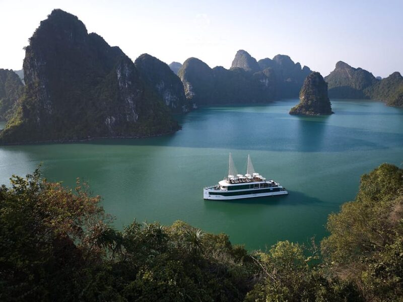 Hanoi : Ha long & Lan Ha Bay 5-Star with Limousine Transfer - An In-Depth Look at This Luxury Seascape Adventure