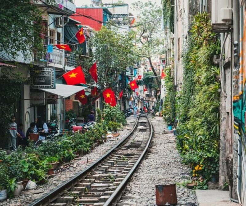 Hanoi: Half-day City Highlights and Hidden Gems Tour - An In-depth Look at the Hanoi Half-day Tour