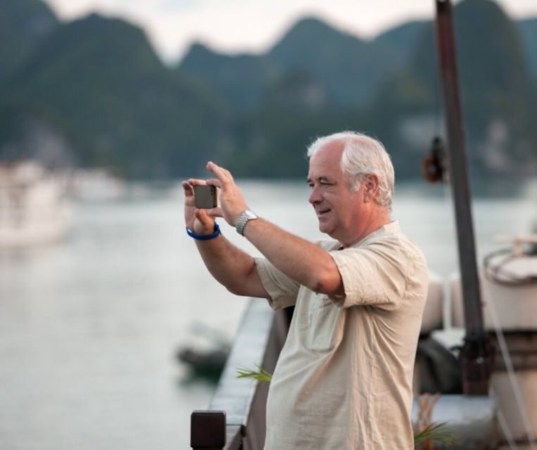 Hanoi: Halong Bay 2 days 1 night cruise - Key Points