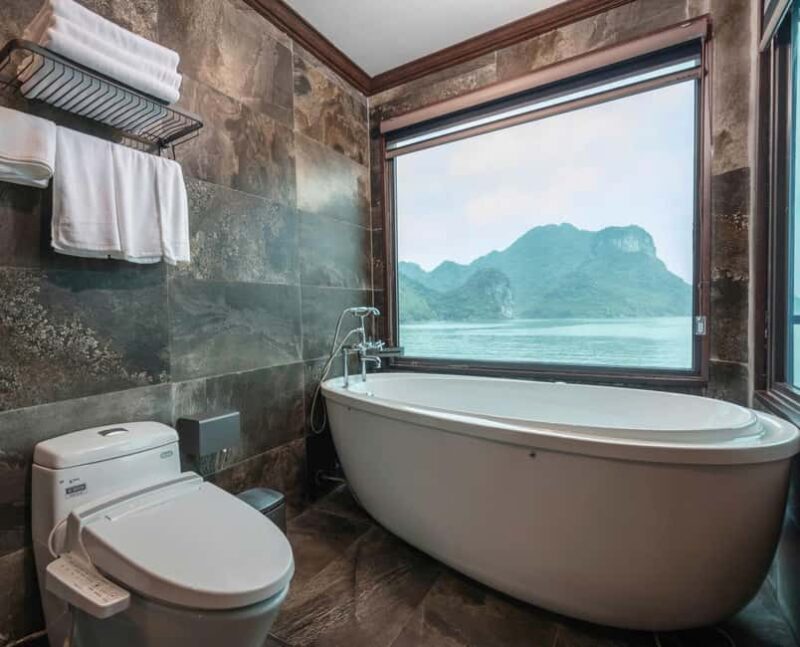 Hanoi: Halong Bay and Lan Ha Bay Cruise with Private Balcony - An In-Depth Look at the Experience