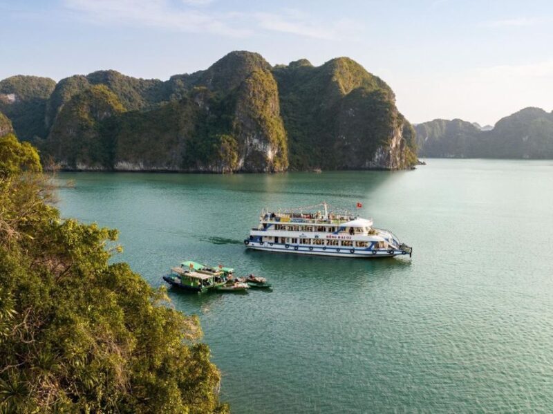 Hanoi: Halong Bay Cruise with Lunch, Caves, and Kayaking - Who Will Enjoy This Tour?