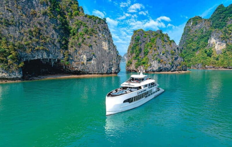 Hanoi : Halong Bay Luxury 5-Star Cruise with Jacuzzi & Lunch - Exploring Surprising Cave
