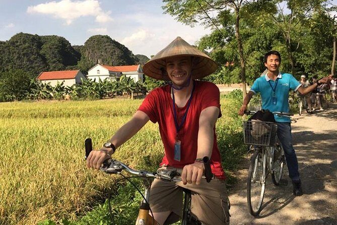 Hanoi  Halong Bay  Tam Coc  Hoa Lu 4 Days 3 Nights - Day 4: Market Strolling and Departure