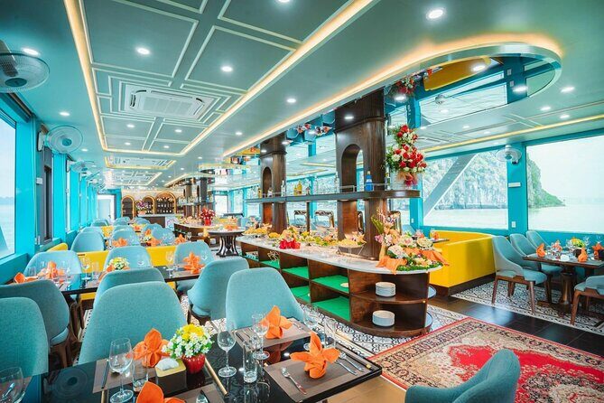 Hanoi : Halong Luxury Cruise Cruise Buffet Lunch, Party & Jacuzzi - Key Points