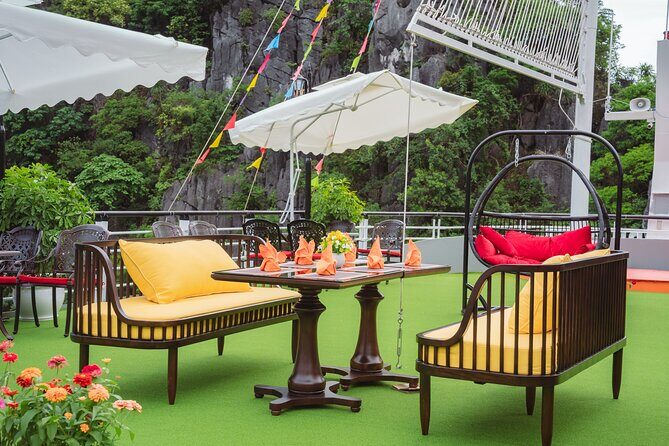 Hanoi : Halong Luxury Cruise Cruise Buffet Lunch, Party & Jacuzzi - Who Should Consider This Tour?