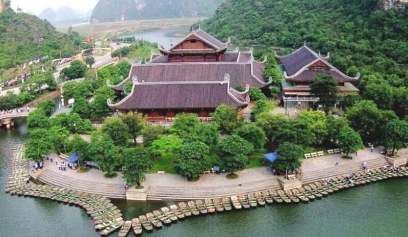 Hanoi: Hoa Lu, Trang An, and Water Puppet Show Tour - Key Points
