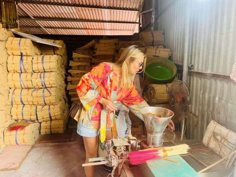 Hanoi: Incense Village, Conical Hat, & City Highlights Tour - Exploring Hanoi Through the Villages and Highlights