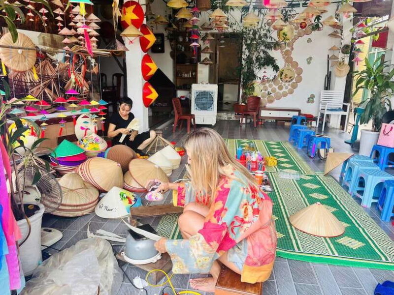 Hanoi: Incense Village, Conical Hat, & Van Phuc Silk Tour - Conical Hat Village: Over 300 Years of Craftsmanship