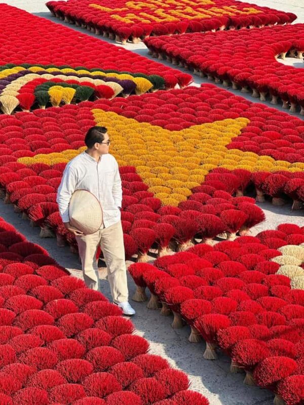 Hanoi: Incense Village & Hat Village or Lacquer SMALL GROUP - An Overview of the Tour Experience