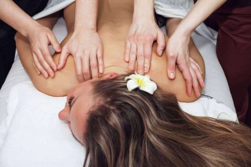 Hanoi Lá spa 16: Four Hands - Body Massage 60' - Who Will Love This Experience?