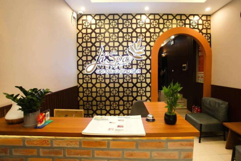 Hanoi Lá spa 38 - Nourishing Shampoo & Head Massage 60' - Practical Details: Booking, Accessibility, and Recommendations