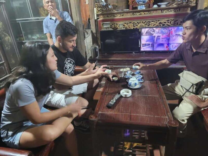 Hanoi: Le Mat Snake Village Tour with 10 Dishes - Educational Visit to the Snake Farm