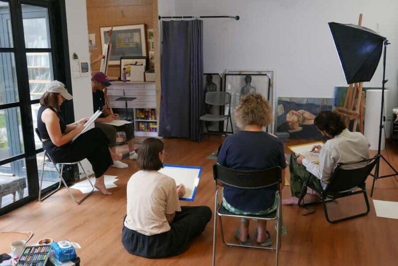 Hanoi: Life Drawing Class with Art Tutor Hanoi - FAQ