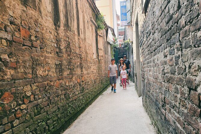 Hanoi Michelin Star Street Food Walking Tour & Train-Street - What Travelers Say: Authentic Praise and Insights