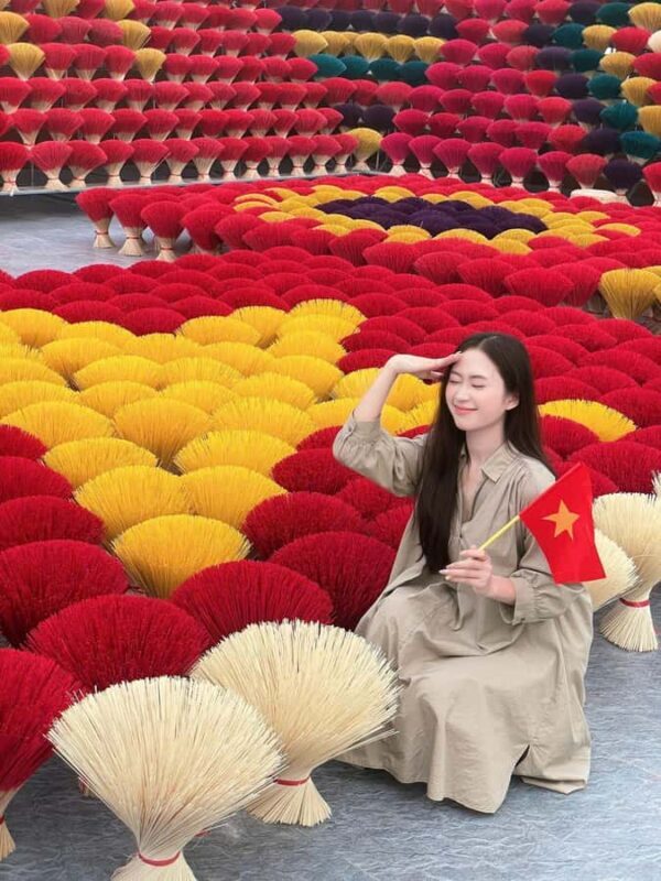 Hanoi Mother-of-Pearl Inlay Village or Hat & Incense Village - Starting with Convenience and Context